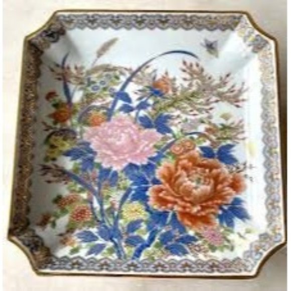 Shibata Toki Floral Square Dish // Imari // Chinoi | Accents | Shibata ...